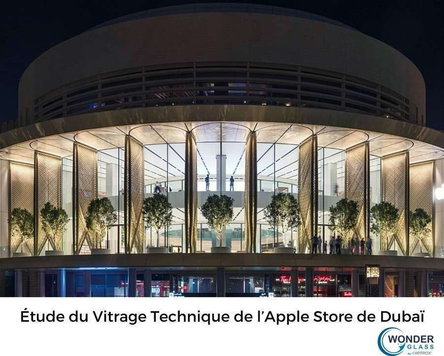 La spectaculaire façade incurvée de 56m de l’Apple Store au Dubaï Mall