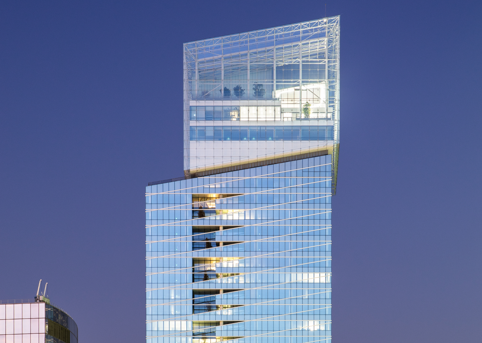 Comment la Tour Saint-Gobain sublime-t-elle le verre