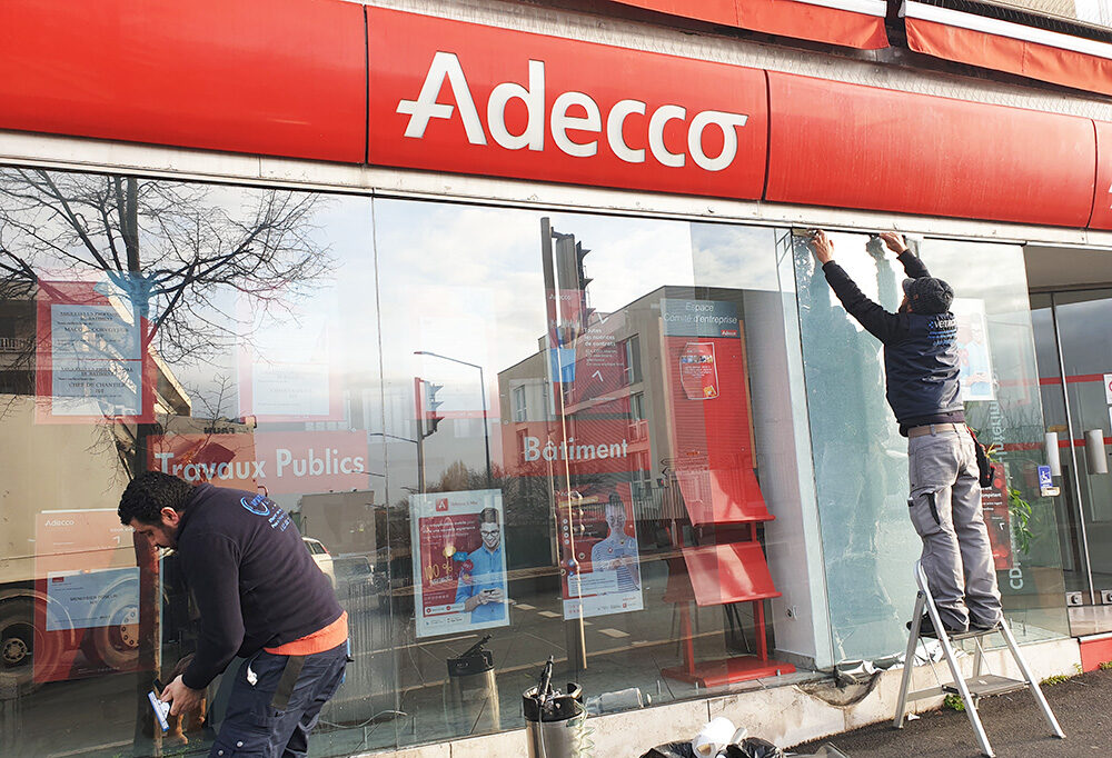 Pose de film anti rayure - processus